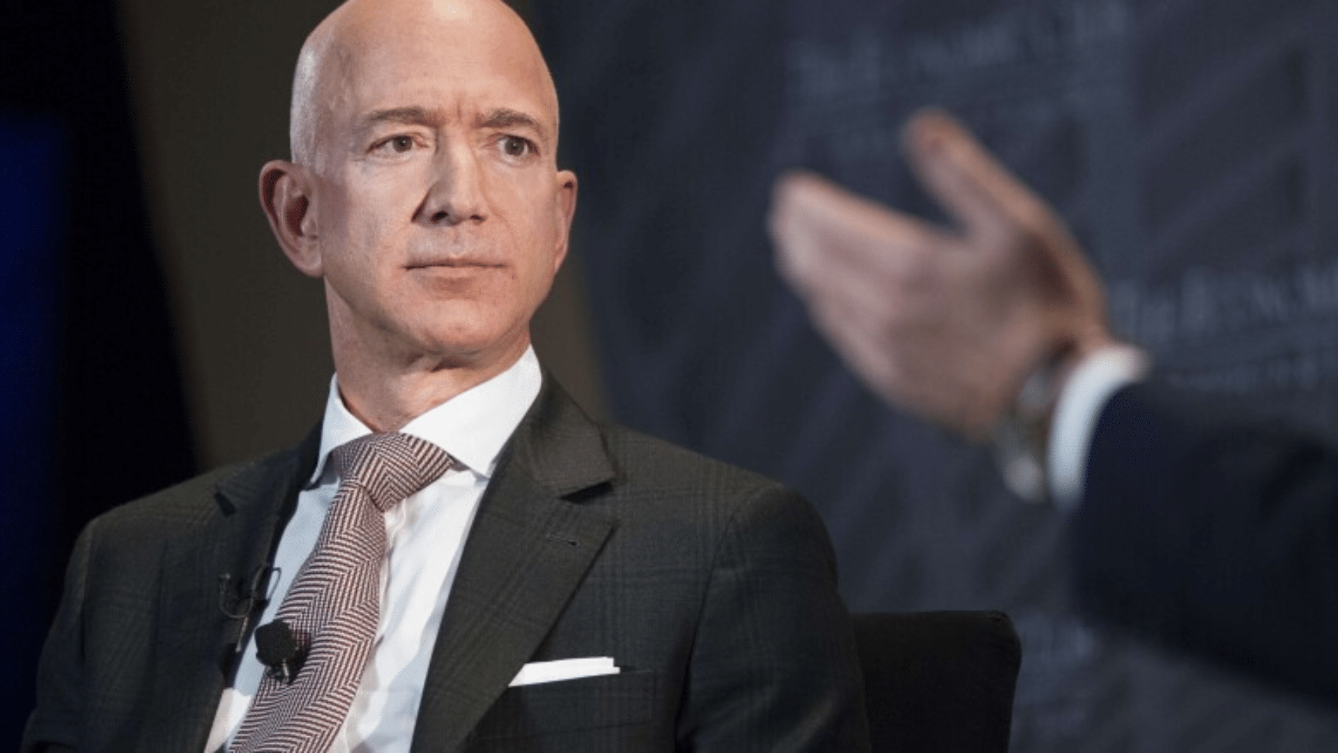 Jeff Bezos : parcours, carrière et fortune - PGE