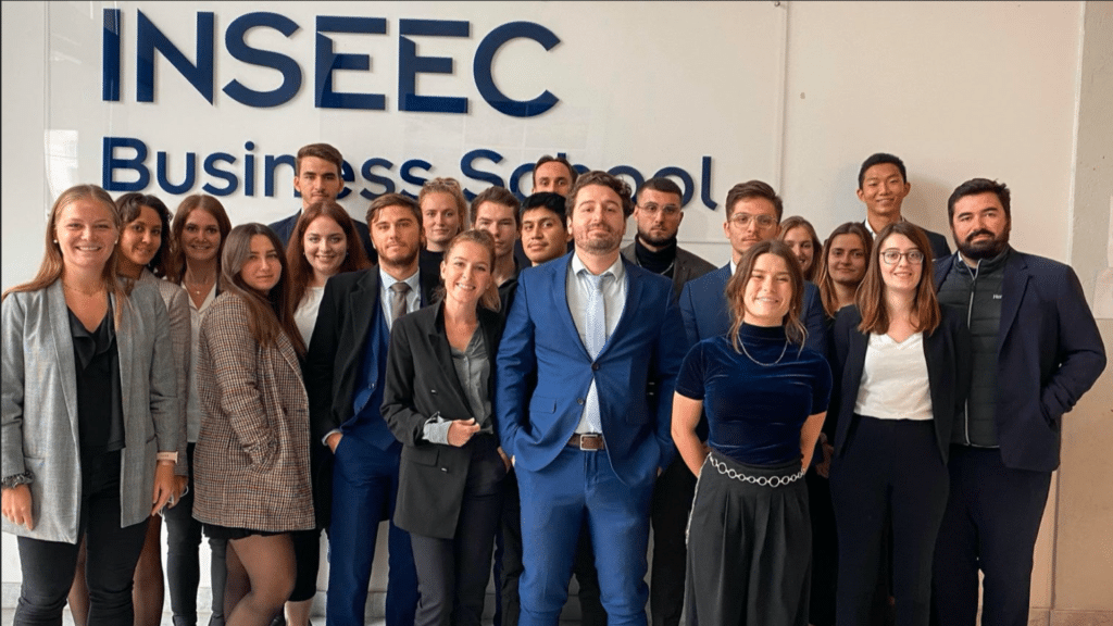 Le dossier Elis : présentation, carrière et salaires - PGE