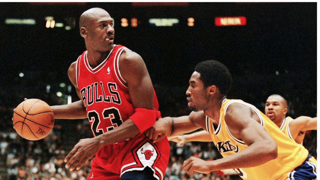 Michael Jordan : parcours, palmarès, retraites, investissements et ...