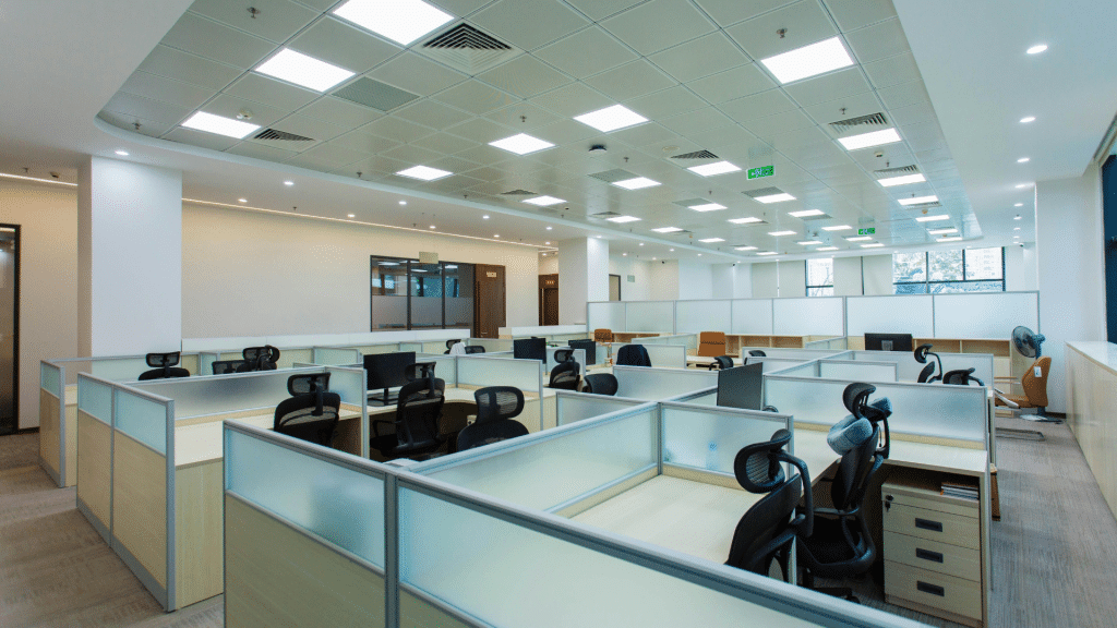 Comment rester concentré quand on travaille dans un open space ? - PGE